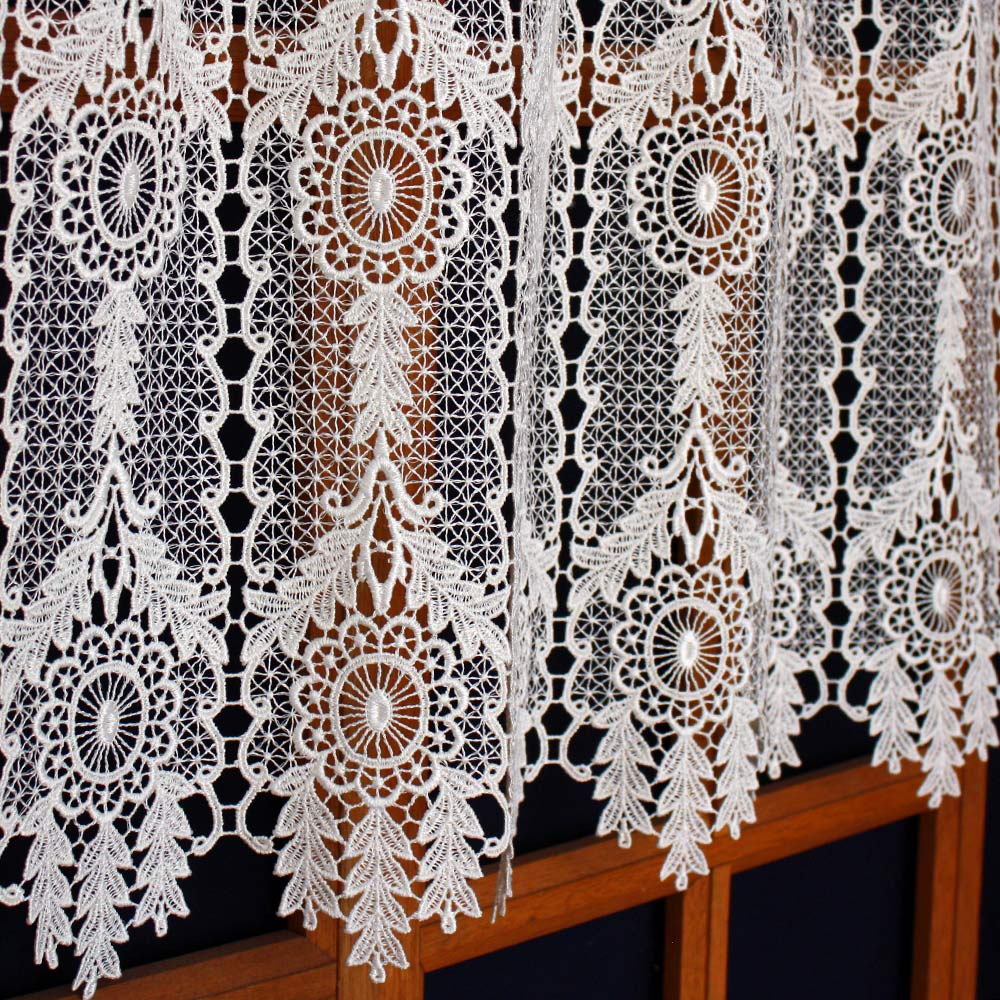 Rideau brise bise en macramé modèle Diane
