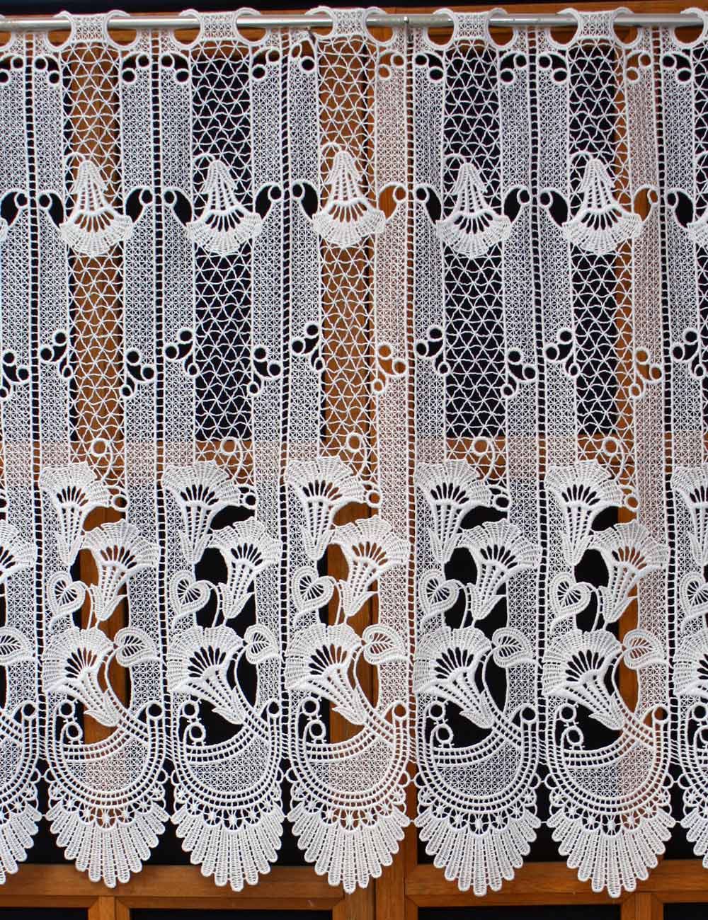 Rideau brise bise en macramé thème floral modèle Liseron